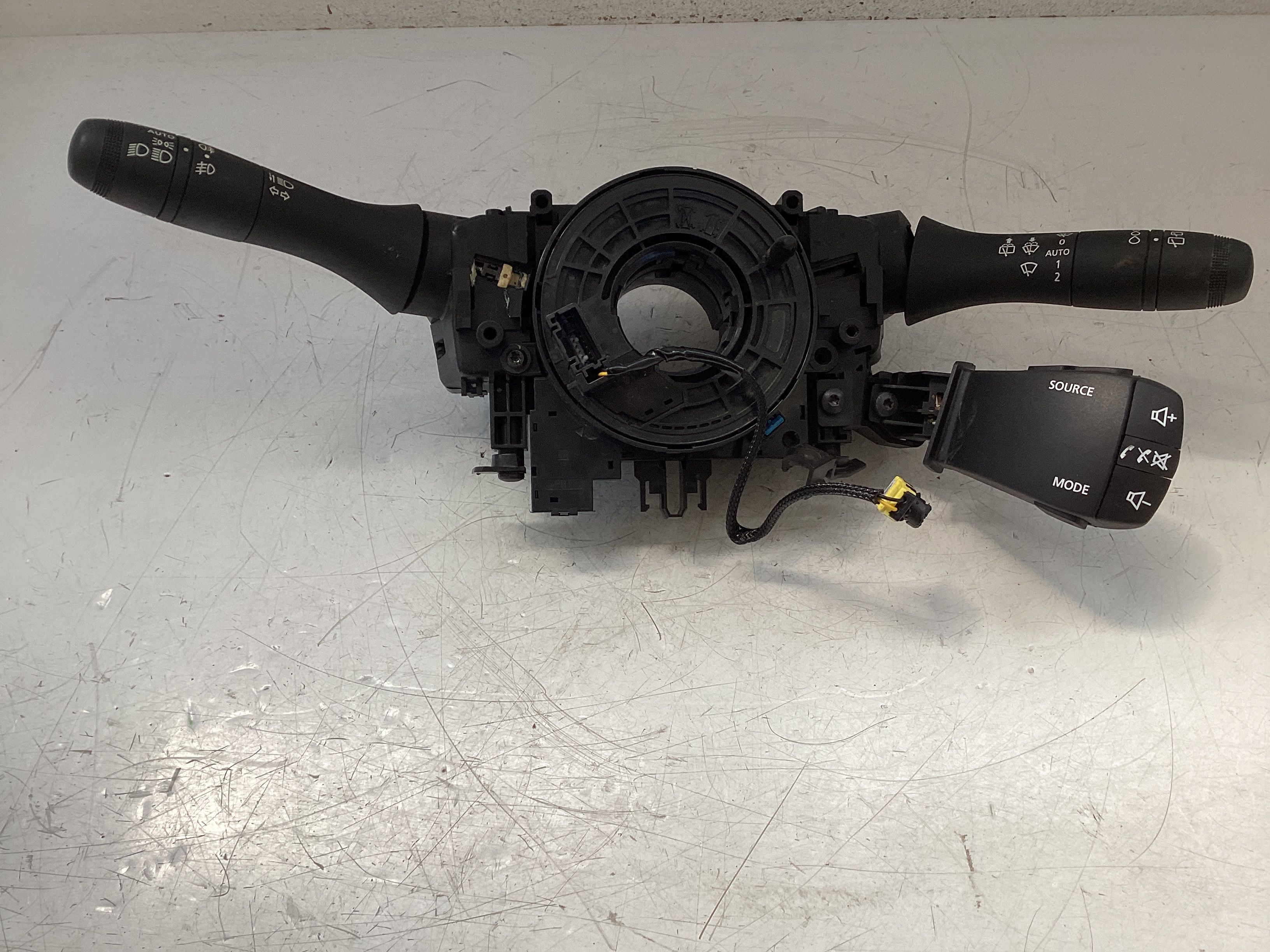 DEVIOLUCI DACIA Sandero Serie 255670975R (21>)