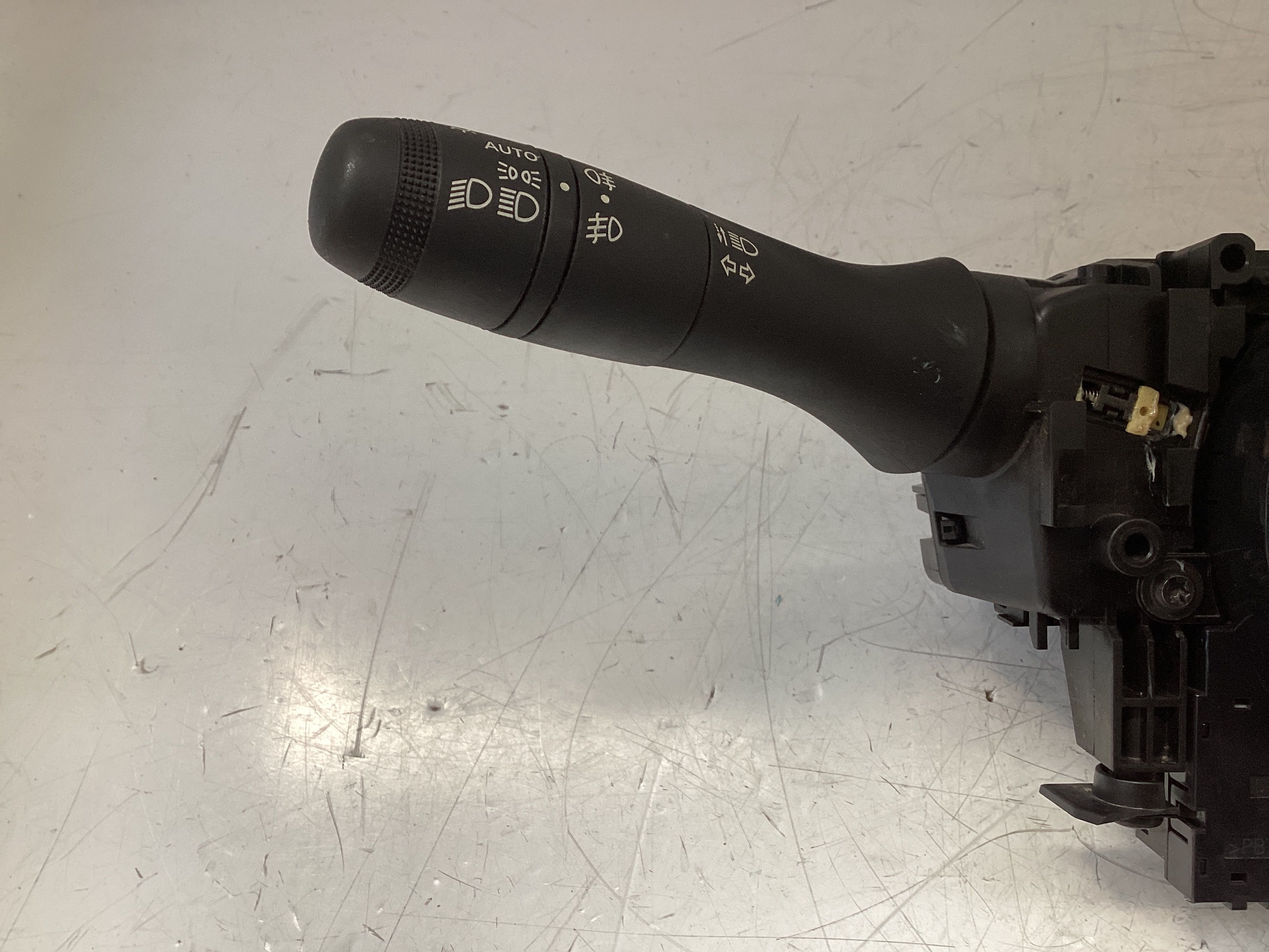 DEVIOLUCI DACIA Sandero Serie 255670975R (21>)