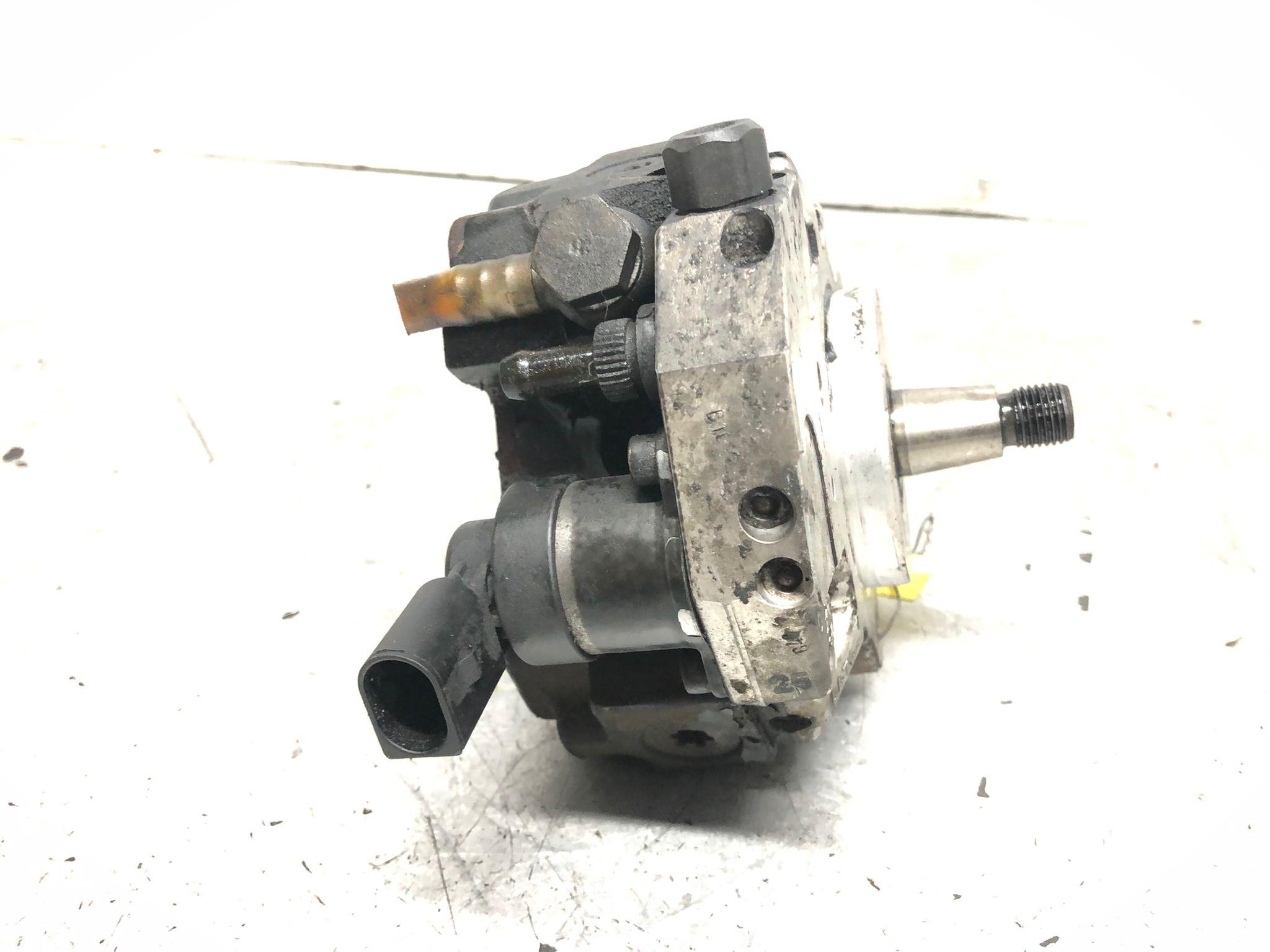 0 445 010 045 POMPA INIEZIONE DIESEL BMW X3 1 Serie 2000 Diesel (2009) RICAMBI USATI