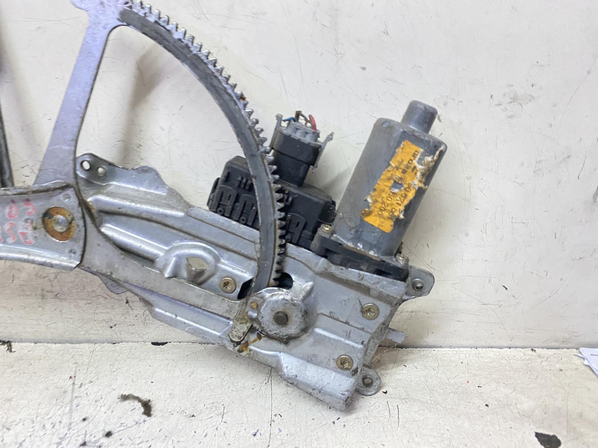 CREMAGLIERA ANTERIORE SINISTRA OPEL Astra G S. Wagon 90 521 861 (98>04)