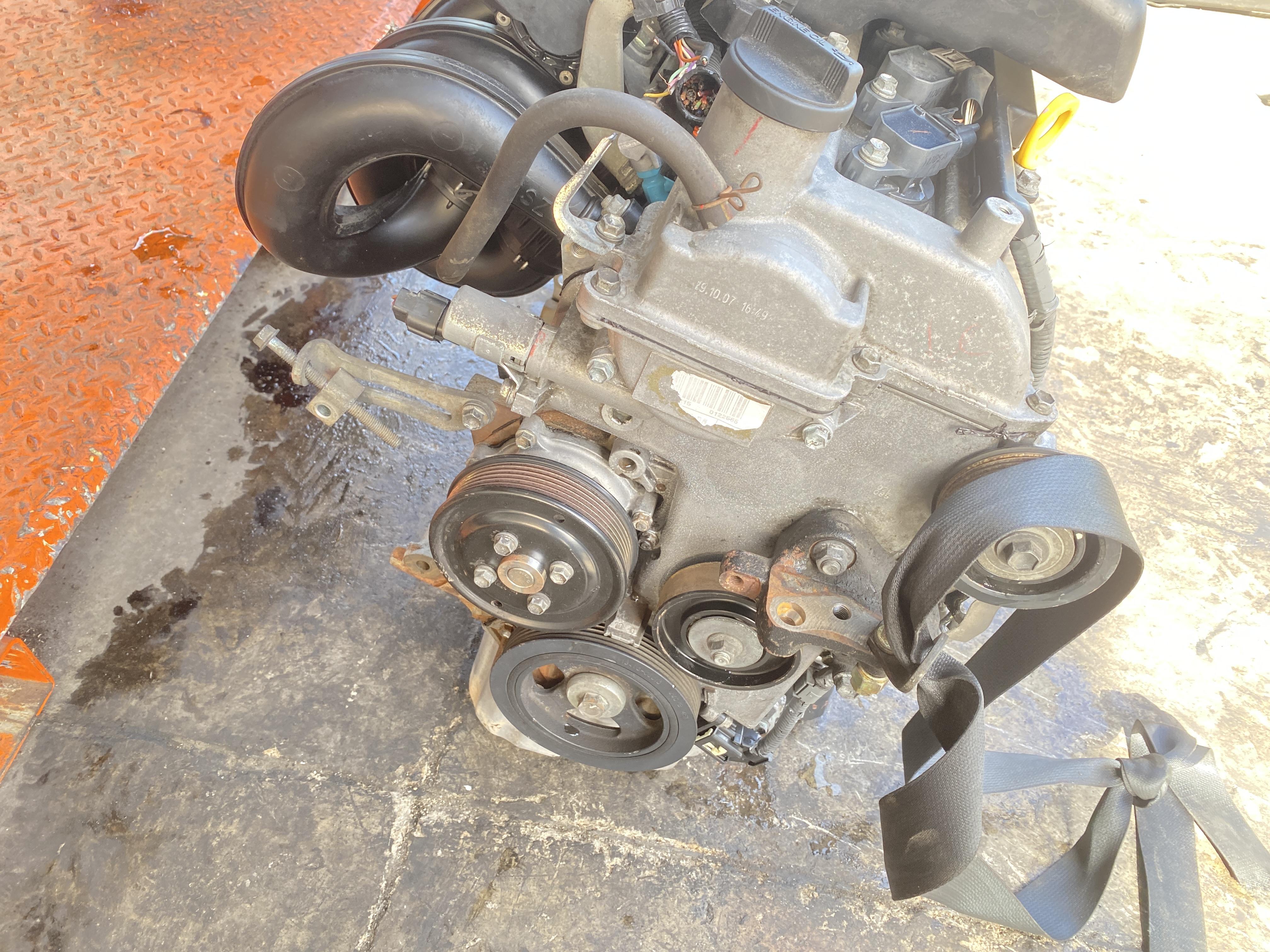 MOTORE COMPLETO TOYOTA Yaris Serie 2SZ-FE Benzina 1300 (03>05)