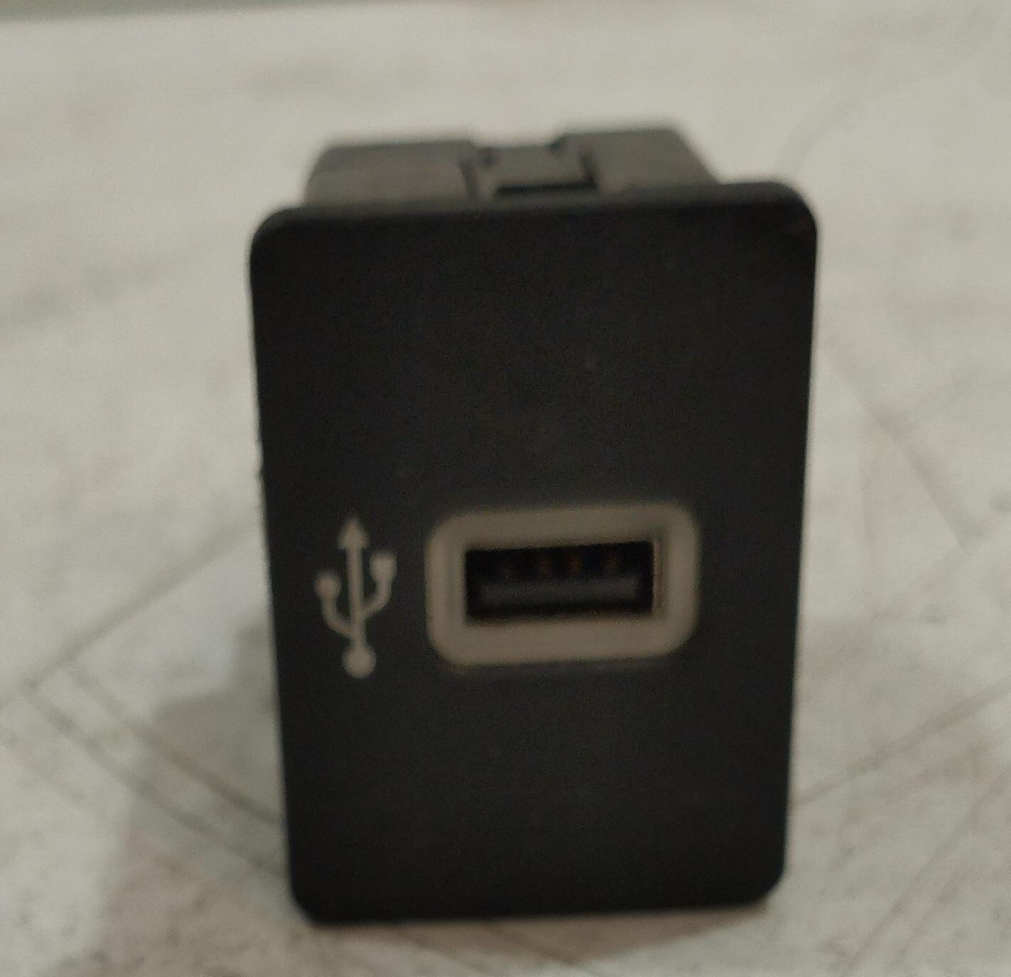 PORTA USB FORD Fiesta 7° Serie (17>>)
