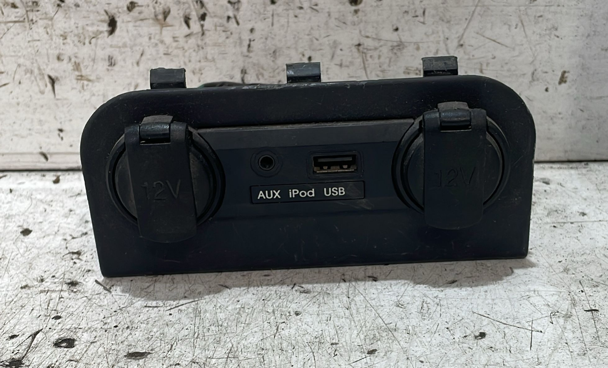 PRESA AUX/USB KIA Rio 4° Serie (11>)