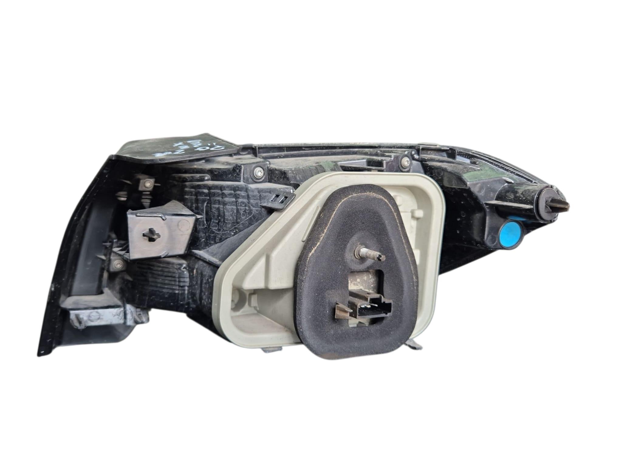 STOP FANALE POSTERIORE SINISTRO PEUGEOT 208 Serie 9823216780 (19>)