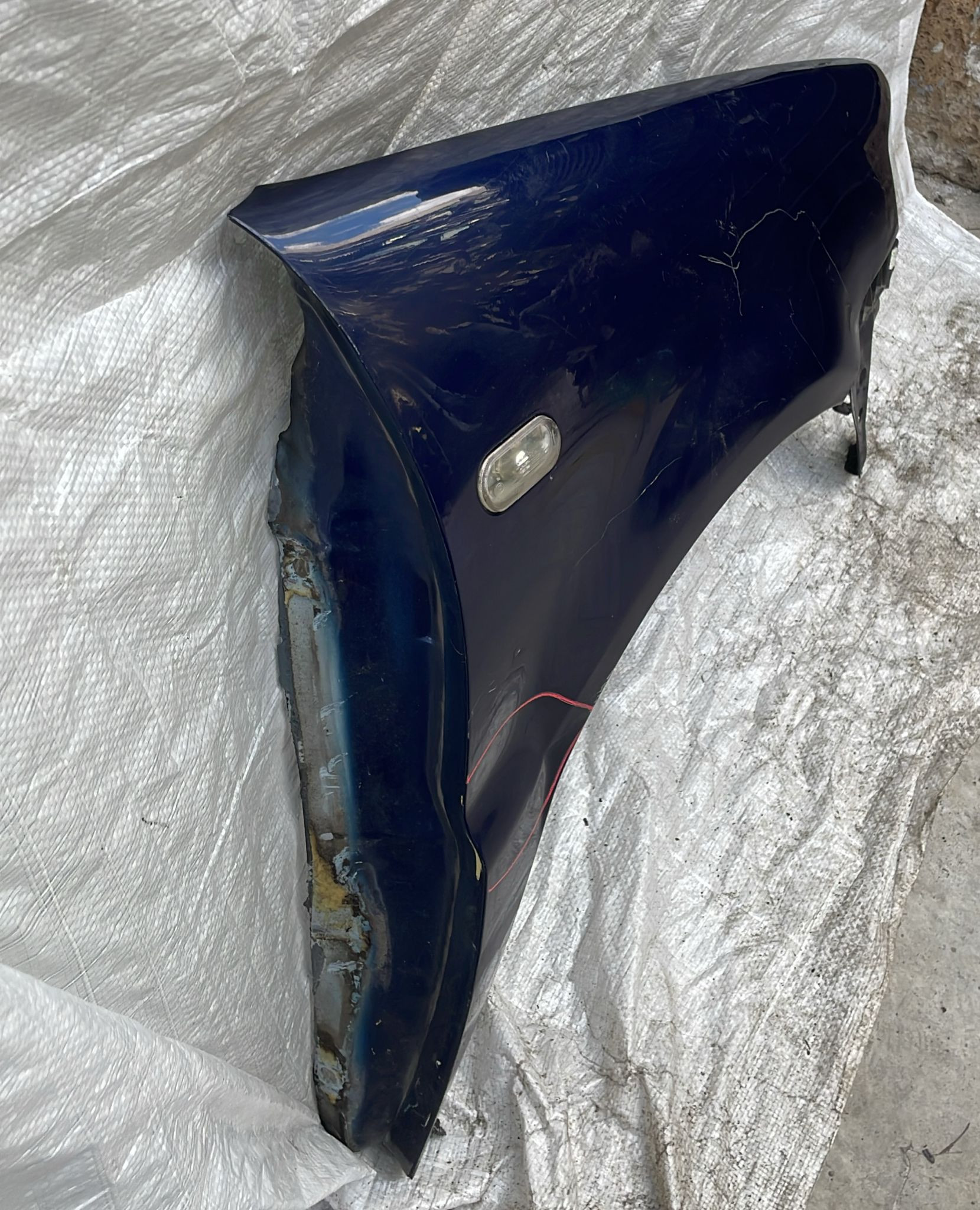 PARAFANGO ANTERIORE DESTRO VOLKSWAGEN Polo 4° Serie (01>09)