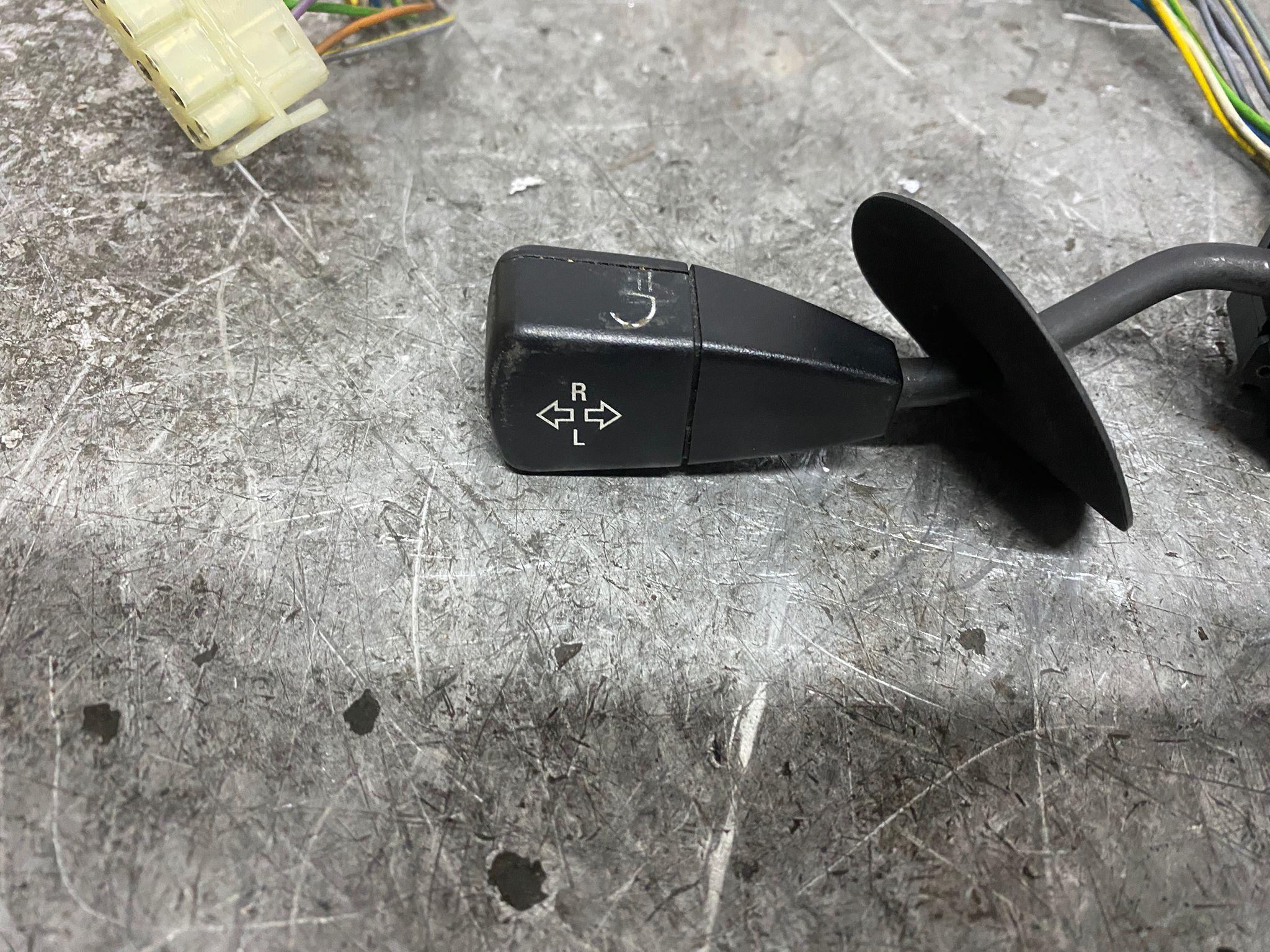 DEVIOLUCI SINISTRO BMW Serie 5 E34 Berlina 20 6S 2 (88>95)