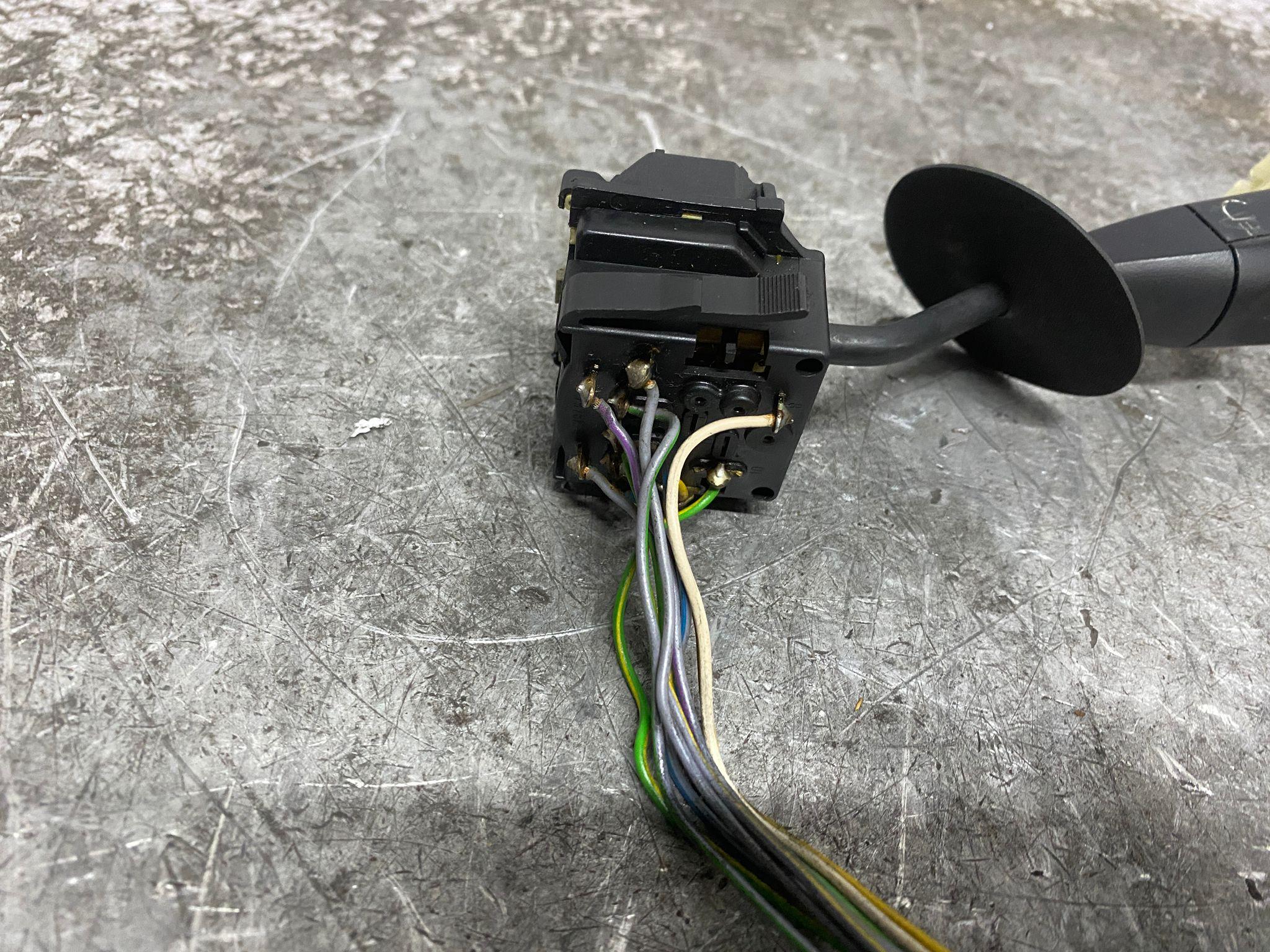 DEVIOLUCI SINISTRO BMW Serie 5 E34 Berlina 20 6S 2 (88>95)