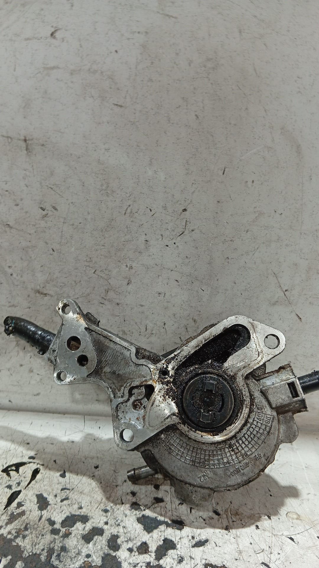 POMPA A VUOTO VOLKSWAGEN Polo 4° Serie 038145209N benzina 1400 (01>09)