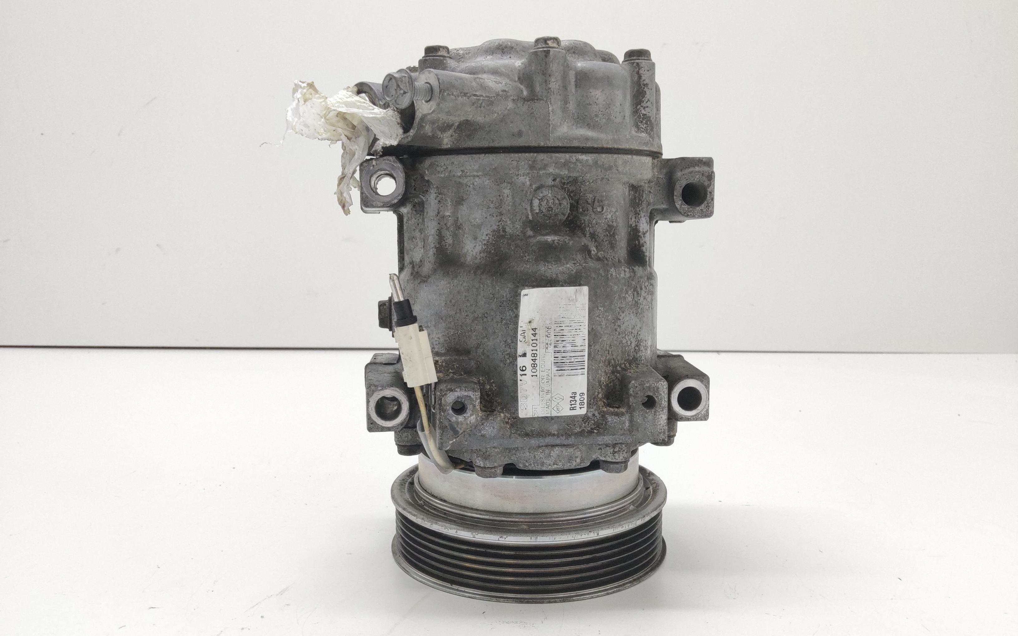 COMPRESSORE A/C DACIA Duster 1° Serie 926000097R K9K J8 Diesel 1.5 (10>17)