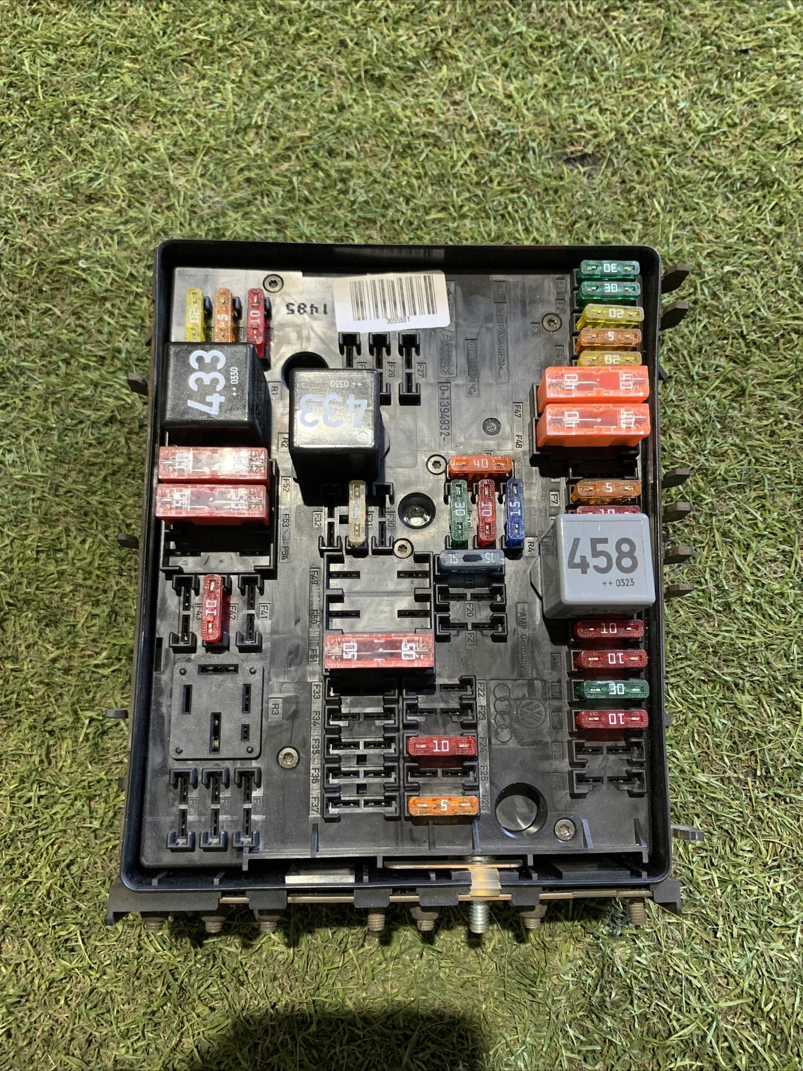 BODY COMPUTER AUDI A3 Serie (8P1) 1K0937124H (03>05)