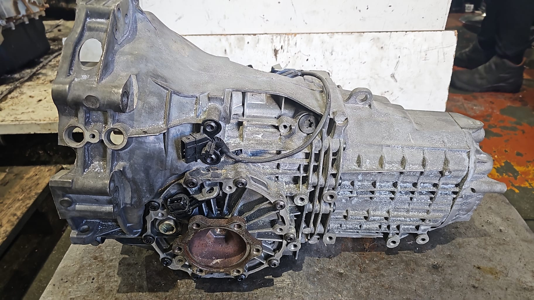 CAMBIO MANUALE COMPLETO AUDI A4 Berlina (8E) FEC diesel 1900 (00>04)