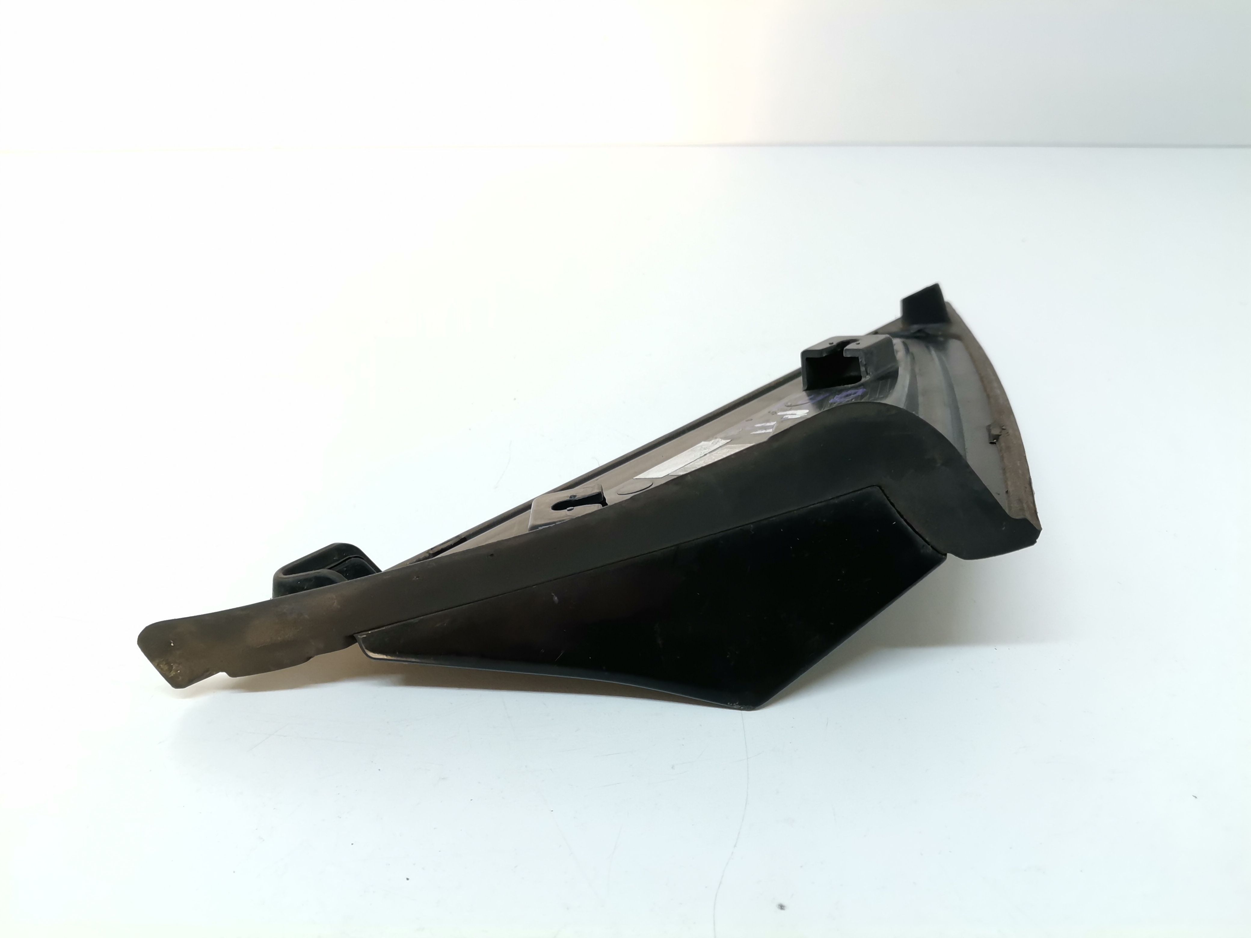 TRIANGOLO PROFILO ANTERIORE SINISTRO HYUNDAI i40 Serie 86180-3Z000 (12>18)