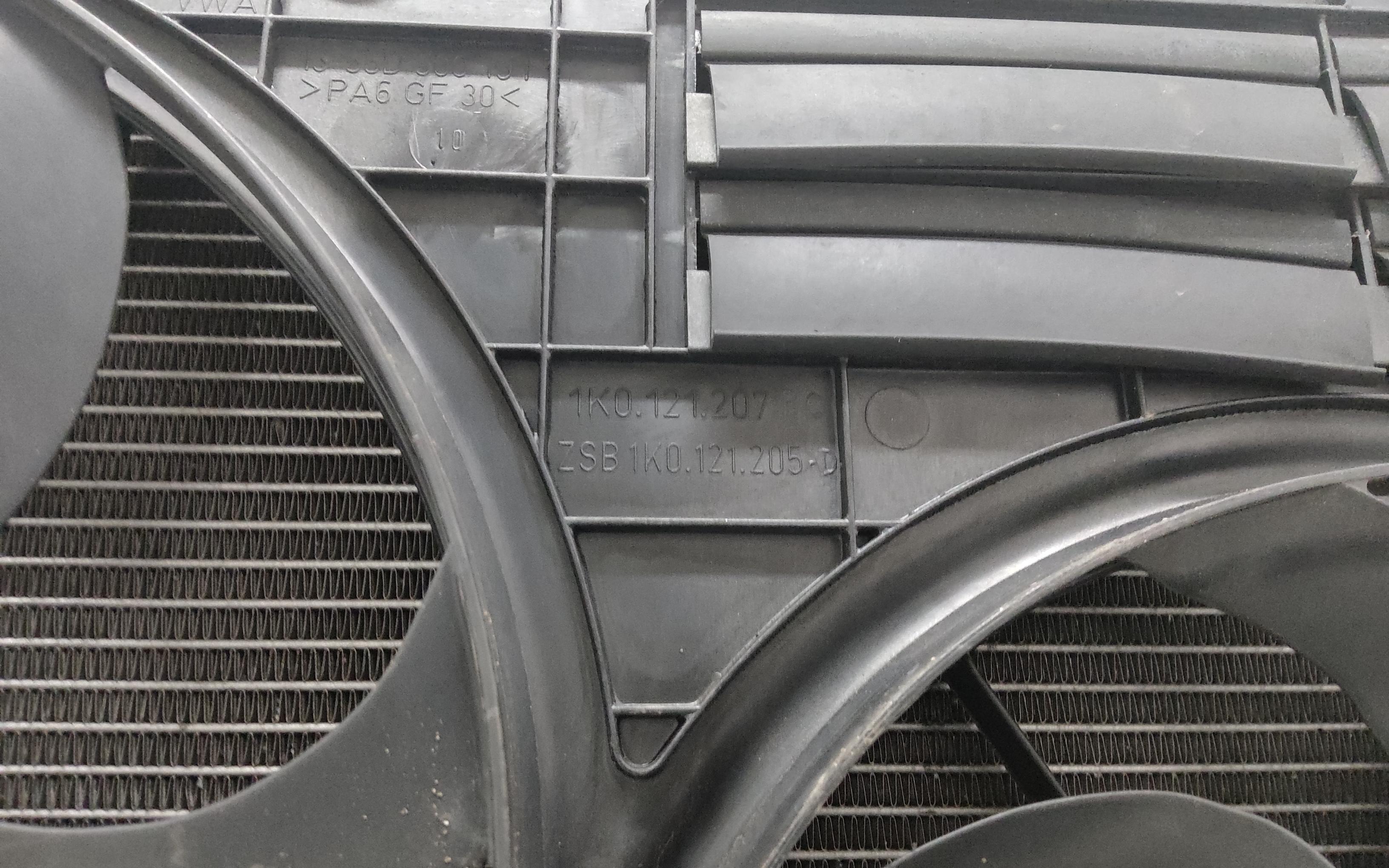 KIT RADIATORI VOLKSWAGEN Tiguan 1° Serie 1K0121207B CBA Diesel 2.0 (07>11)