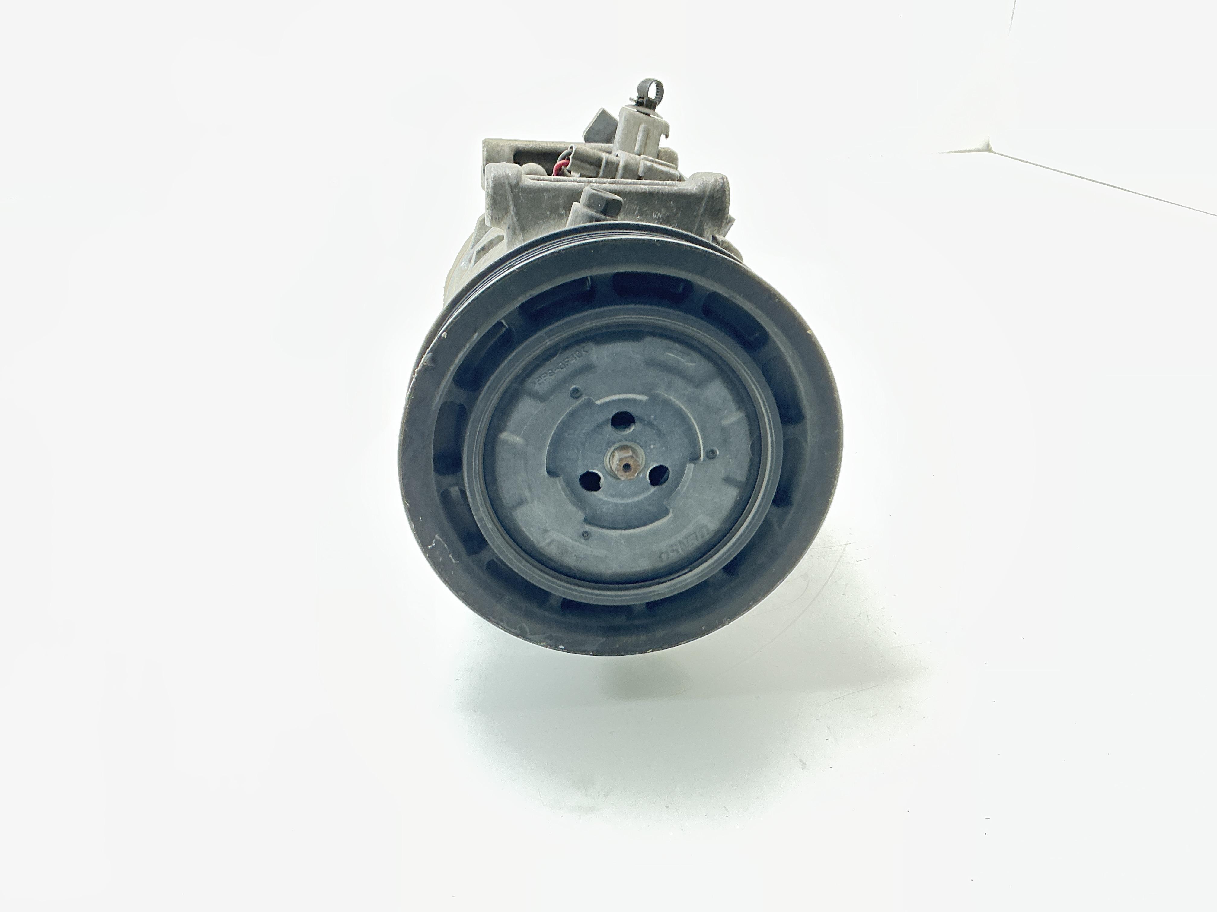 8200939386 COMPRESSORE A/C RENAULT Megane III F9QN8 Diesel 1.9