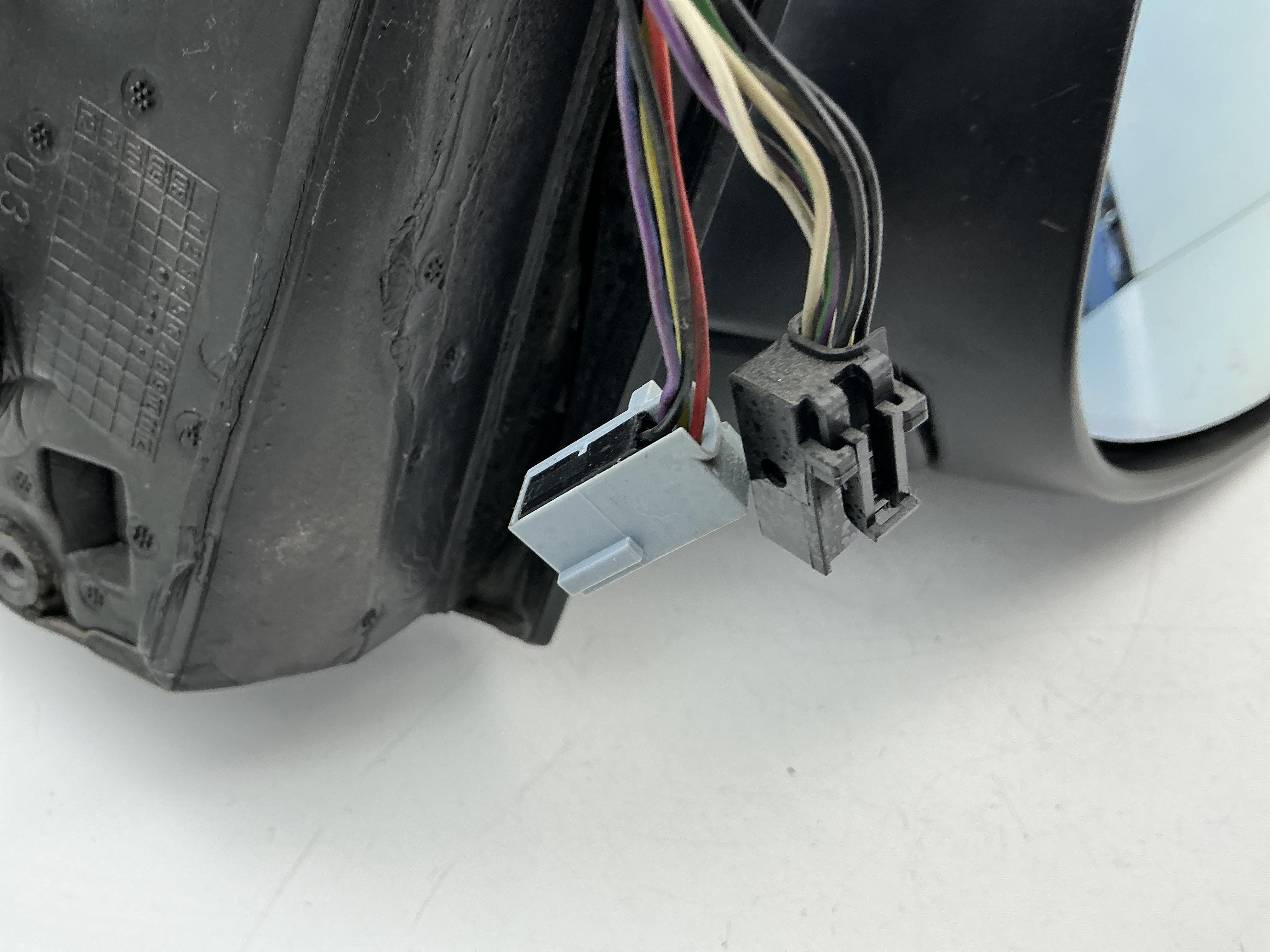 SPECCHIETTO RETROVISORE DESTRO LANCIA Delta 1° Serie 735598022 (79>93)