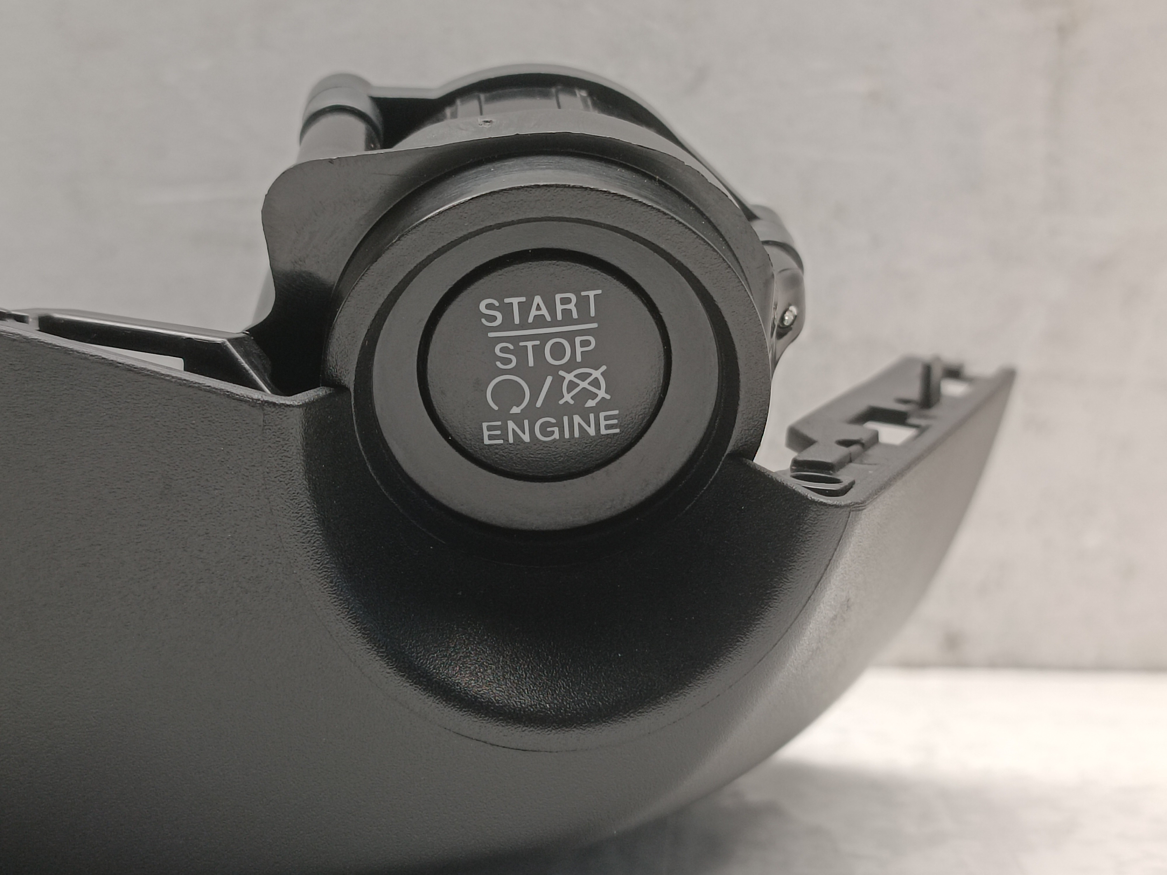 PULSANTE START E STOP FIAT 500 X Serie 00735625734 (15>)