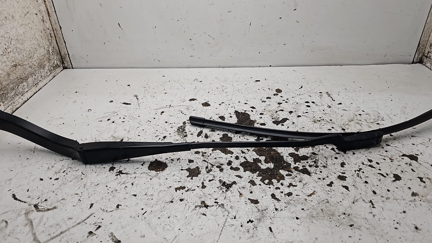 BRACCI TERGI ANT. RENAULT Trafic Serie (14>)